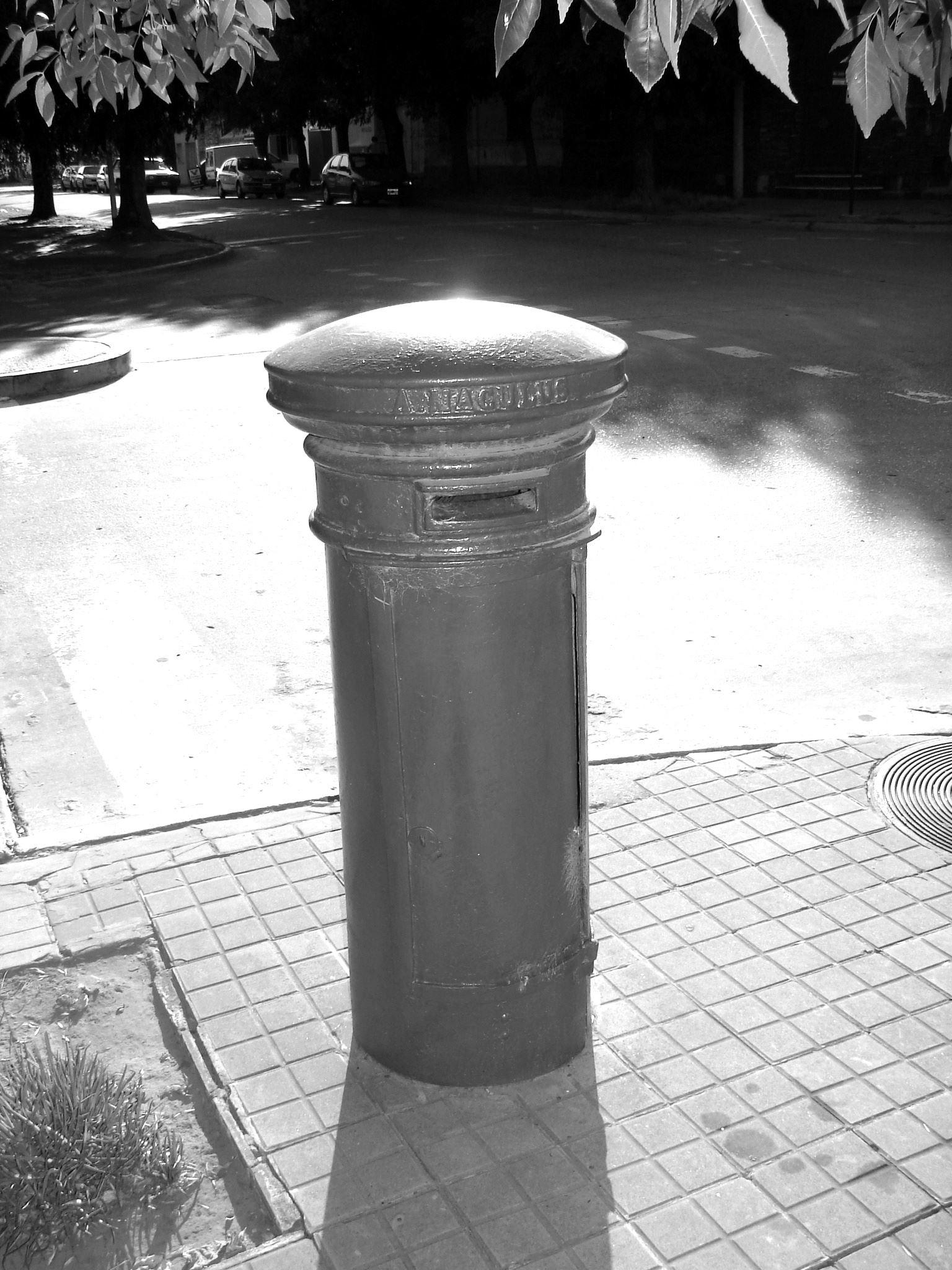 Los buzones que aún sobreviven al paso del tiempo | Diario El 9 de Julio